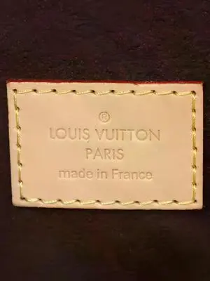 LOUIS VUITTON 2020 Mm Metis Monogram Tote - Brown