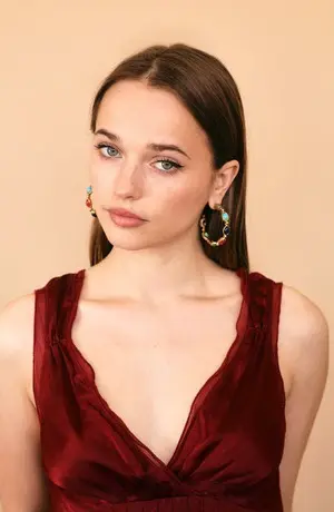 PETIT MOMENTS Bari Large Hoop Earrings - Gold/multi