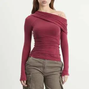 PEACHY DEN The Kylie Cold Shoulder Top - Red Sandstone