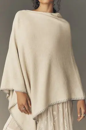 FLAT WHITE Whipstitch Poncho