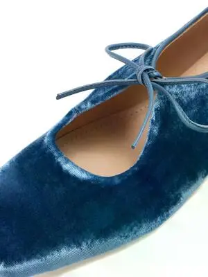 ANDREA GOMEZ Amelia Velvet Ballet Flats - Blue