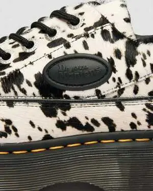 Dr. Martens Buzz 5-eye Dalmatian Leather Shoes - Cream
