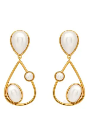 Oscar De La Renta Faux Clip-on Drop Earrings - Pearl