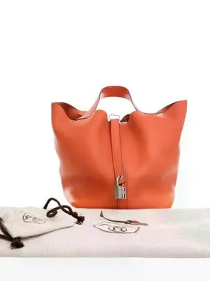 Hermès 2016 Clemence Picotin Lock 22 Handbag - Orange