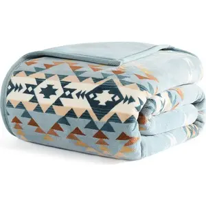 Pendleton Bridge Creek Fleece Throw Blanket - Blue