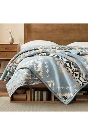Pendleton Bridge Creek Fleece Throw Blanket