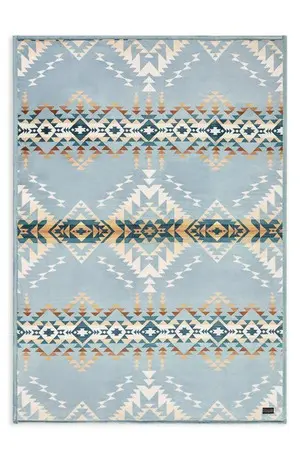 Pendleton Bridge Creek Fleece Throw Blanket