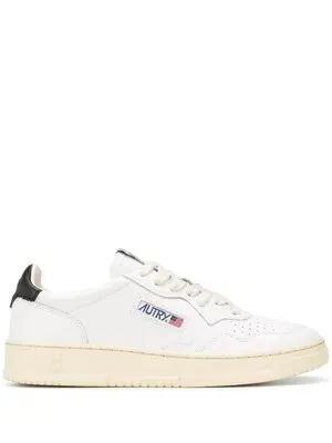 AUTRY Medalist Low Leather Sneakers