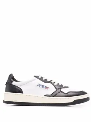 AUTRY Medalist Low Leather Sneakers