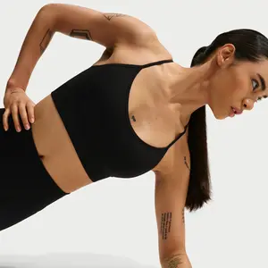 Nike Pro Seamless Light-support Padded Sports Bra - Black