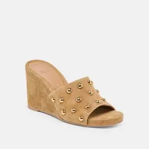 DOLCEVITA Holta Stud Wedges