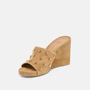 DOLCEVITA Holta Stud Wedges