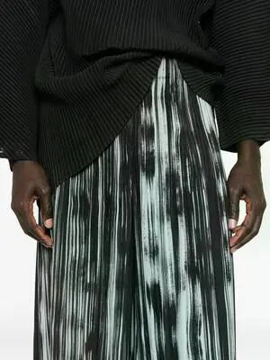 Issey Miyake Stripe-pattern Pleated Trousers