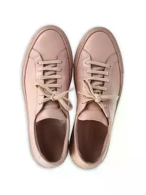 COMMON PROJECTS Leather Low Top Sneakers