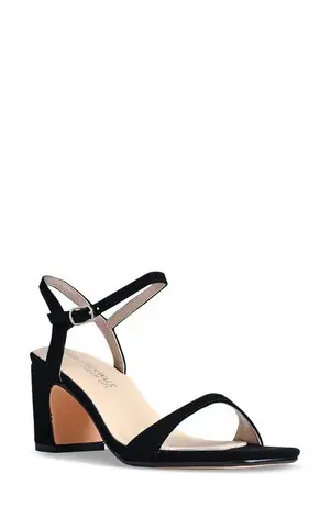 TOUCH UPS Sandals With Block Heel - Black