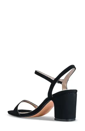 TOUCH UPS Sandals With Block Heel - Black