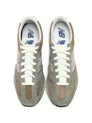 NEW BALANCE Logo Sneakers - Grey