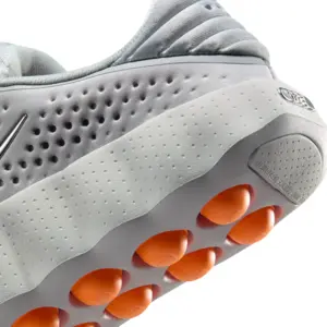 Nike Mind 002 Sneakers