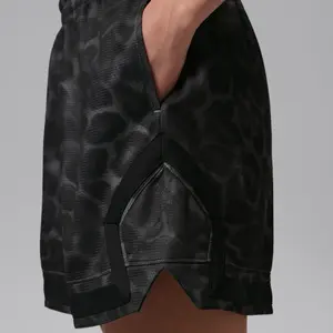 JORDAN Sport 4" Diamond Shorts - Black