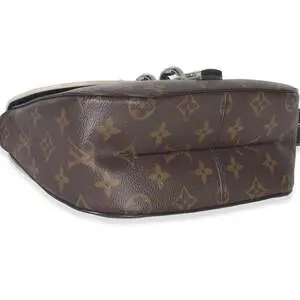 LOUIS VUITTON Monogram Canvas Chain It Pm - Brown