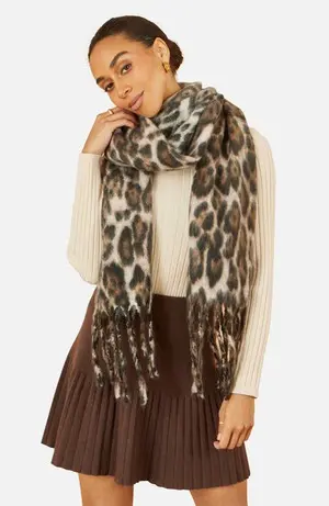 YUMI Leopard Print Super Soft Scarf - Brown