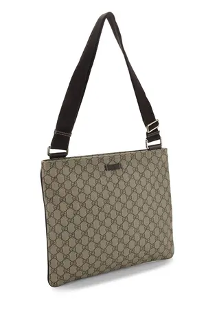Gucci Gg Supreme Flat Messenger - Brown
