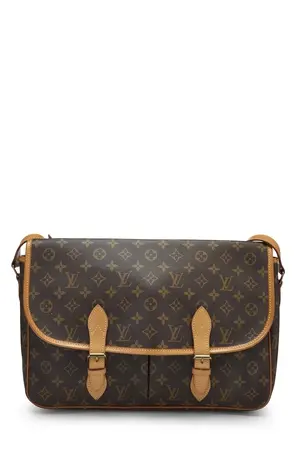 LOUIS VUITTON Monogram Sac Gibeciere