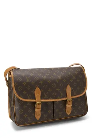 LOUIS VUITTON Monogram Sac Gibeciere