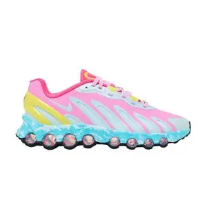 Nike Max Dn8 'doernbecher' Sneakers - Pink