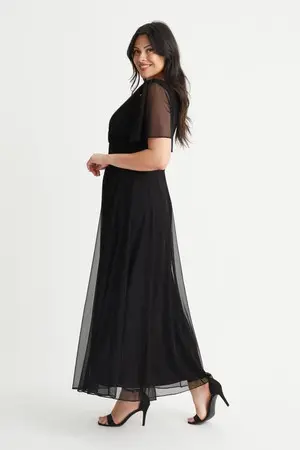 SCARLETT & JO Isabelle Angel Sleeve Maxi Dress - Solid Black