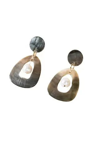 Likhâ Mother-of-Pearl And Pearl Earrings Black