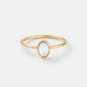 SARA PATINO Petite Oval Pearl Ring - Gold