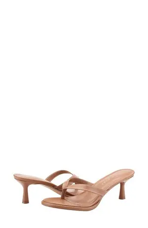 Marc Fisher Antonia Sandal - Medium Natural