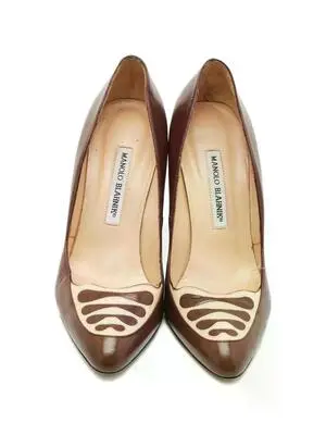 Manolo Blahnik Leather Pointed-toe Pumps