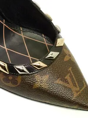 LOUIS VUITTON Stud-embellished Pumps