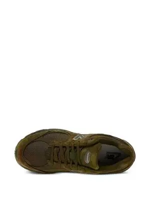 NEW BALANCE 2002r Sneakers - Brown