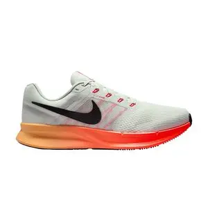 Nike Run Swift 3