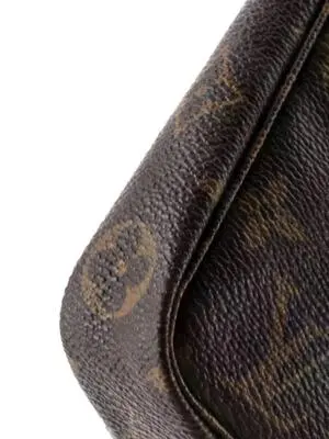 LOUIS VUITTON Pochette Accessoires Monogram Canvas Clutch