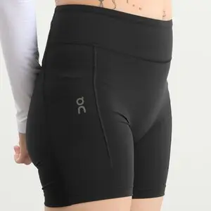 On Performance Tights Short