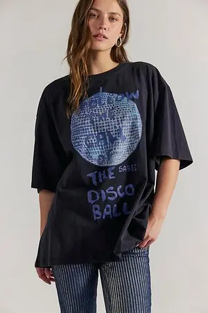 SABBI Graphic Oversized Tee