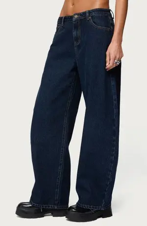 EDIKTED Jillian Low Rise Barrel Jeans