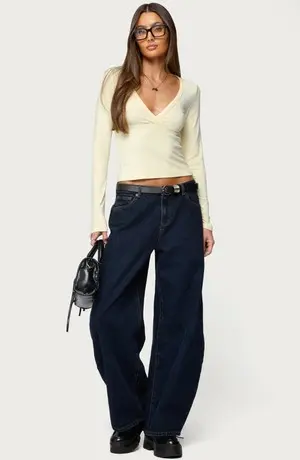 EDIKTED Jillian Low Rise Barrel Jeans