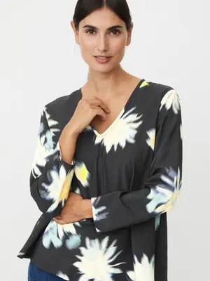 MASAI COPENHAGEN Kala Long Sleeve V-neck Blouse - Muted Lime