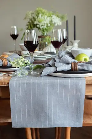 SOLINO HOME Linen Table Runnerpinstripe - Grey And White