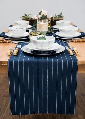 SOLINO HOME Linen Table Runnerpinstripe - Navy And White