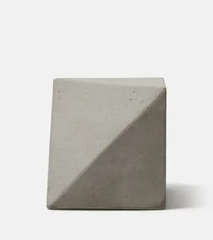 MICHAEL VERHEYDEN Michaël Verheyden Concrete Bookend