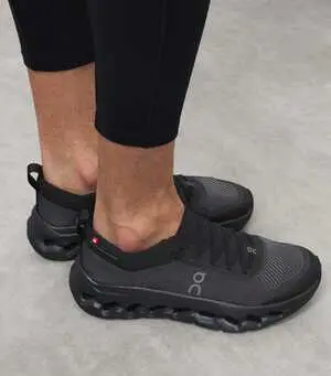 On Cloudtilt Mo Sneakers - Black