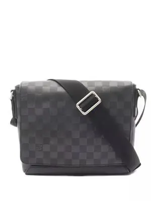LOUIS VUITTON District Pm Bag