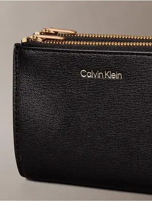 Calvin Klein Foil Logo Double Zip Card Case - Black/toasted Coconut