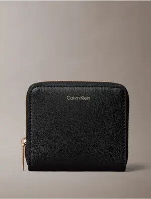 Calvin Klein Foil Logo Square Zip Wallet - Black/toasted Coconut